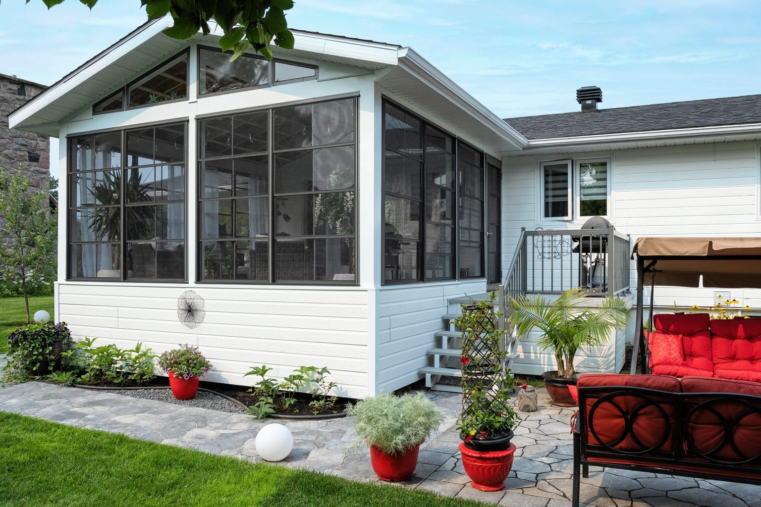 POZ00554_roger_dufour-1536x1024 - Patio Deck-o